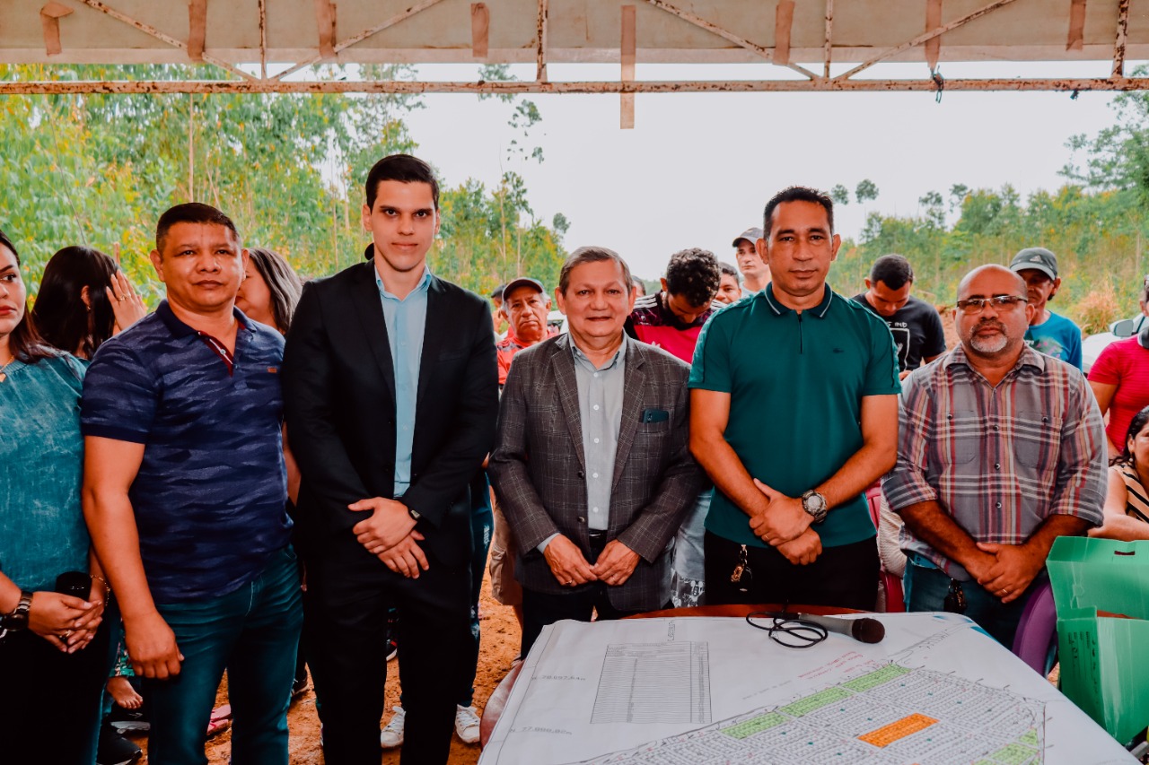 Membro do MP-AP acompanha entrega de lotes urbanos da Amapá Florestal e ...