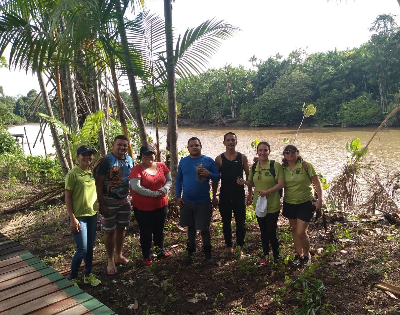 Moradores da comunidade do rio Maniva mostram na prática as lições de ...